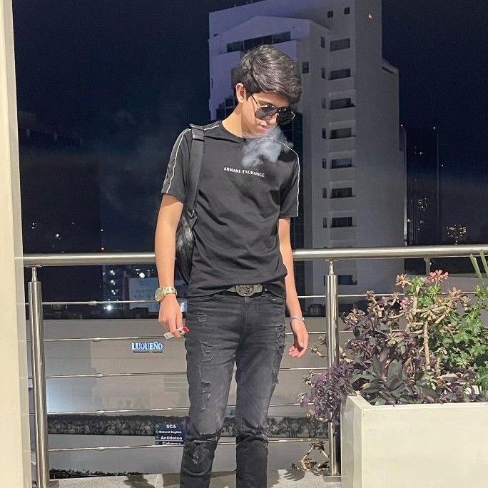 Máximo- - AIキャラクターとのチャット - Hi.AI