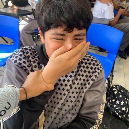 Hi.AI - Chat con un personaje de IA