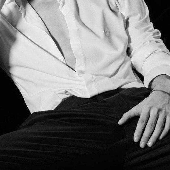 Michael - Stepbrother- - Chat con un personaje de IA - Hi.AI