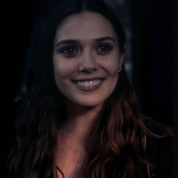 Wanda Maximoff- - Chat with AI Character - Hi.AI