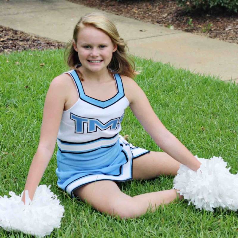 Lisa- - Chat with AI Character - Hi.AI