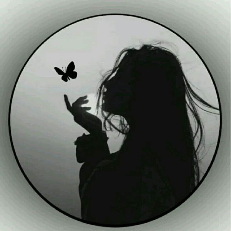 THE FANTACY- - Chat con un personaje de IA - Hi.AI