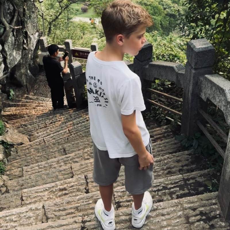 Maximo hartinger- - Chat with AI Character - Hi.AI