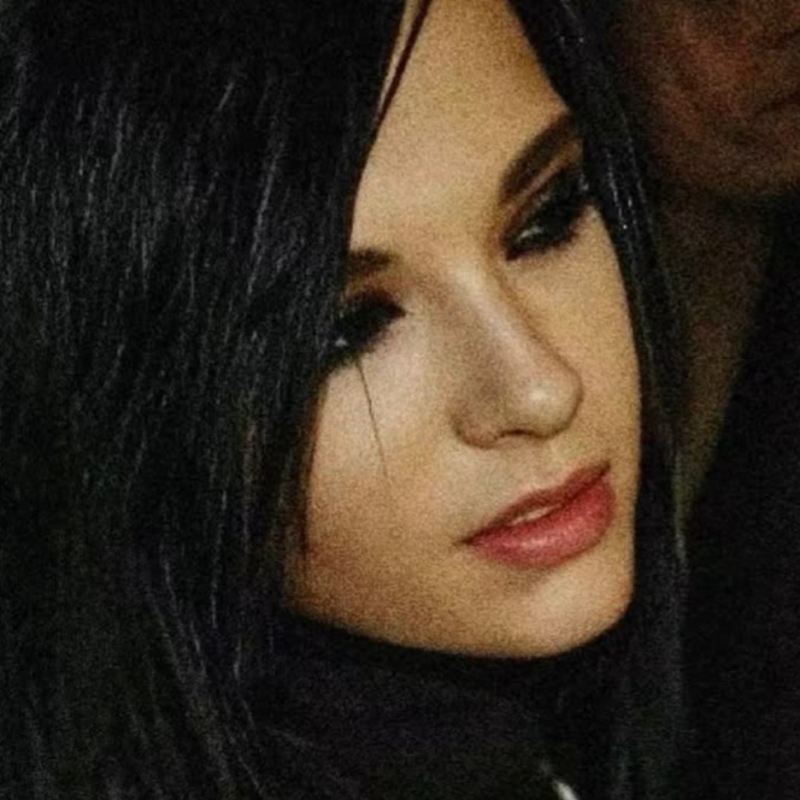 Bill kaulitz- - AIキャラクターとのチャット - Hi.AI