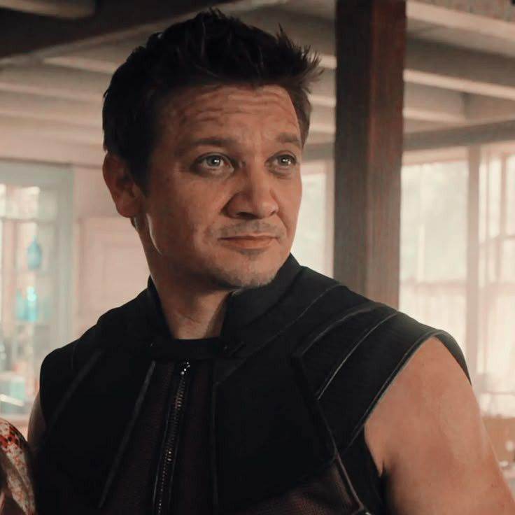Clint Barton- - Chat con un personaje de IA - Hi.AI